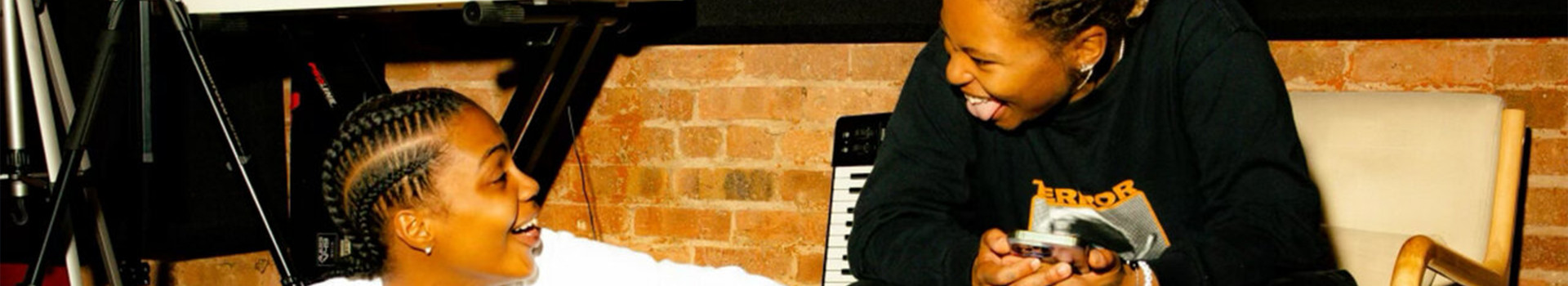 AMARI NOELLE - "For The Girls" feat. Kodie Shane - Articles et ...