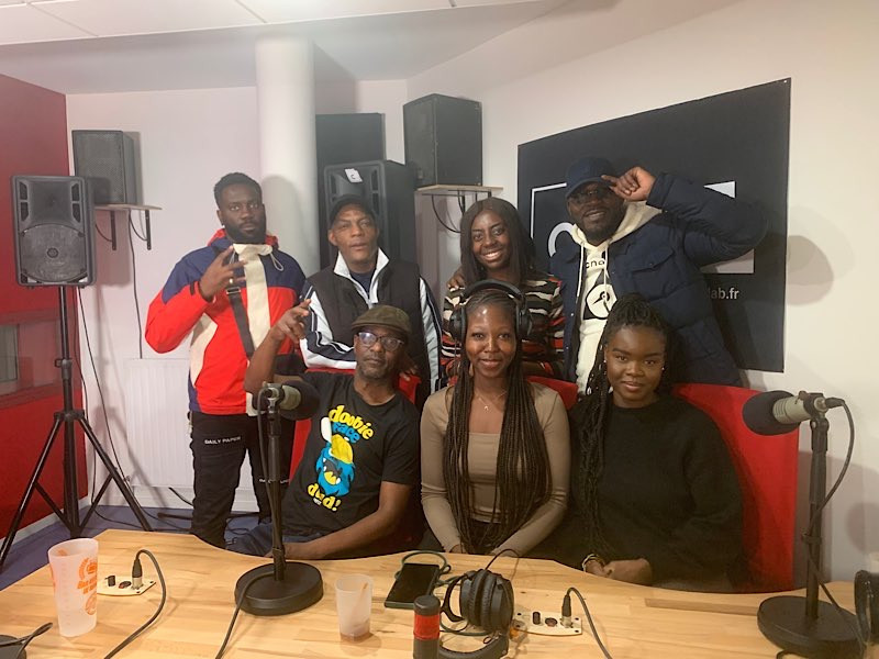 Melissa Manelli notre invitée sur le plateau et Sidyson en insert ...